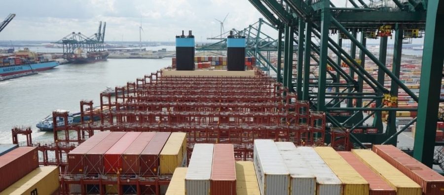 Guide to moving overseas with shipping containers | Overseas Packers