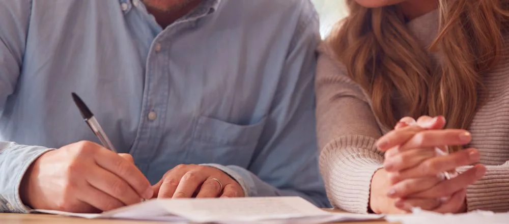 A Comprehensive Guide to Moving Countries | Overseas Packers